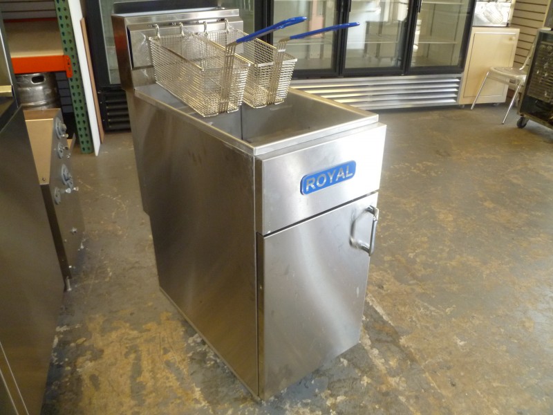 #196 Royal Range 50LB Deep Fryer