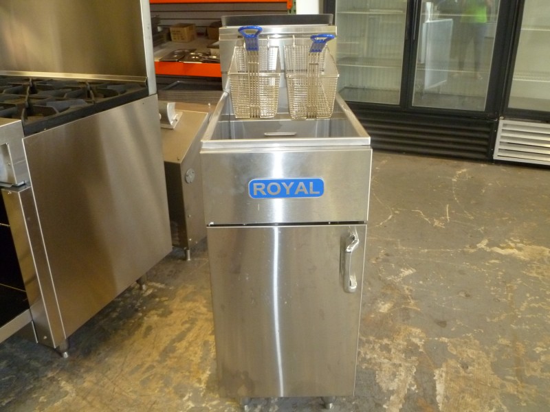 #196 Royal Range 50LB Deep Fryer